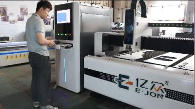 Cina Motore servomotore a basso consumo FUJI Fiber Laser Cutting Machine per taglio ad alta velocità in vendita