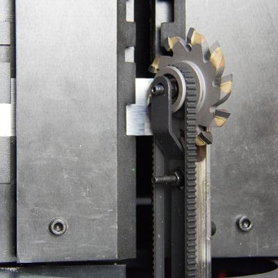 China Máquina de flexión de letras de canal completamente CNC con servicios de incrustación de ranuras en 2019 en venta