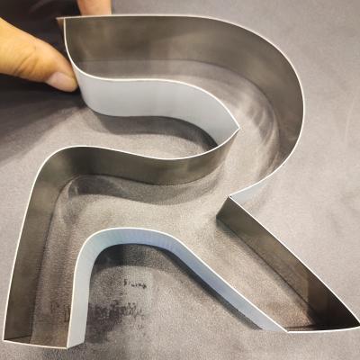 China Y13L Metal Channel Letter Bending Machine voor 3D-verlichting Acrylische LED-buitenborden Te koop