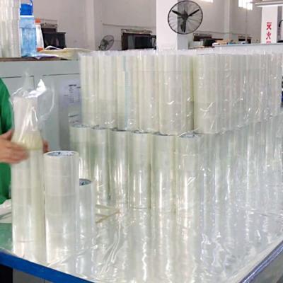 China BOPP Duidelijke kleefband Acryl voor het afdichten van karton Een sterke fabrikant for sale