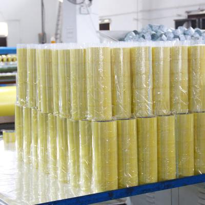 Cina 48 mm x 200 yard BOPP Nastro adesivo trasparente per cartone in vendita