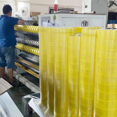 China Fabrieksproductie Plastic Bopp-verpakkingsband voor het afdichten van karton zelfklevend for sale