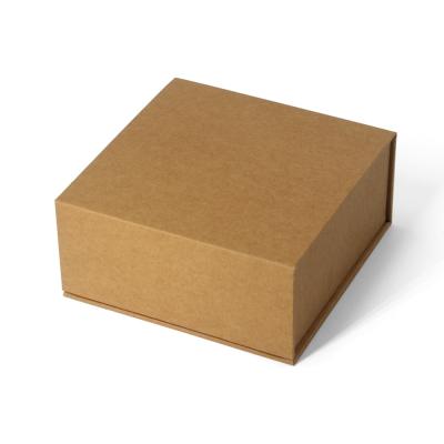 China Vierkante Creatieve Vouwbare Magnetische Kraftpapier de Giftdoos van het douanekarton A5 met Deksel Te koop