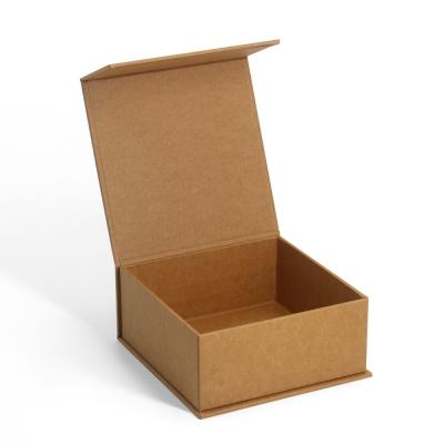 China Vierkante Creatieve Vouwbare Magnetische Kraftpapier de Giftdoos van het douanekarton A5 met Deksel Te koop