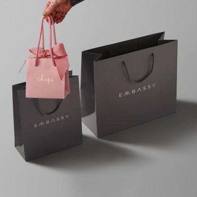 China De Giftkleding van douanejuwelen de Kosmetische het Winkelen Document Verpakkende Zakken van Zak Kleine Juwelen voor Juwelenzaken Te koop