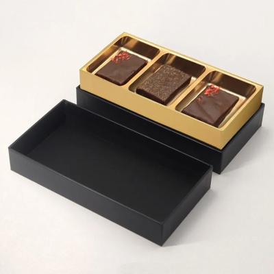 Cina Contenitore piegante d'imballaggio di cioccolato su ordinazione di Macaron con Tray Small Chocolate Gift Box di plastica in vendita