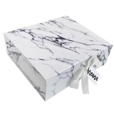 Cina Scatola di cartone di lusso su ordinazione per la scatola di spedizione magnetica di Packiging della borsa per il contenitore di carta d'imballaggio di regalo delle borse in vendita