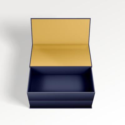 Cina Contenitore di regalo magnetico premio stampato su ordinazione di due strati che imballa con la stagnola di oro che timbra logo in vendita
