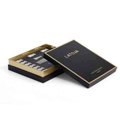 Cina Contenitore di imballaggio su ordinazione del regalo di Logo Eco Friendly Luxury Ampules per l'imballaggio di ampolla in vendita