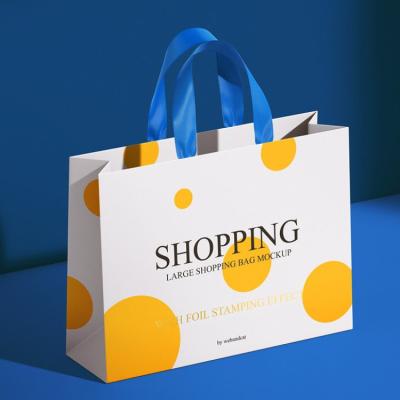 China Gepersonaliseerd logo wit bekleed verzendpapier zakken met handvaten Te koop