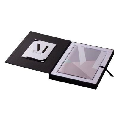 Cina Logo personalizzato Cartone vuoto Giornale Pianificatore Libro Quaderno Cartone Imballaggio regalo in vendita