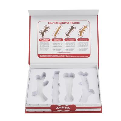 Cina Stampa su misura Luxury Pet Treat Dog Toy Packaging Box con inserto di schiuma in vendita