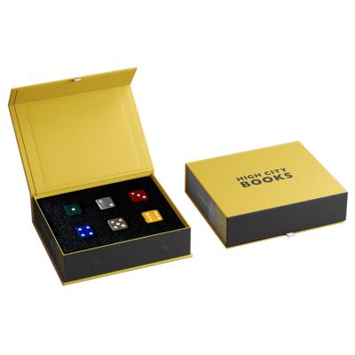 中国 オーダーメイド ロゴ プリント 高級 カードボード ダイス セット 梱包 箱 販売のため
