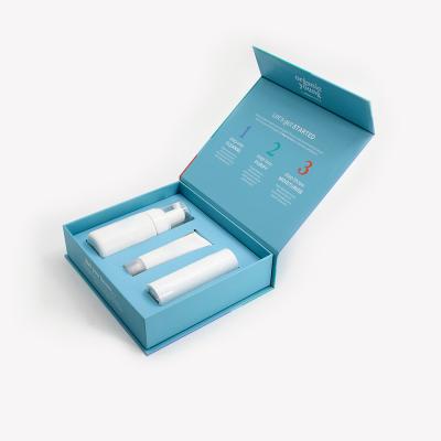Cina Custom Luxury Makeup Sets Cosmetici Skincare Set Scatola di imballaggio con inserto di carta in vendita