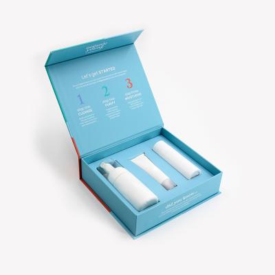 Cina Custom Luxury Makeup Sets Cosmetici Skincare Set Scatola di imballaggio con inserto di carta in vendita