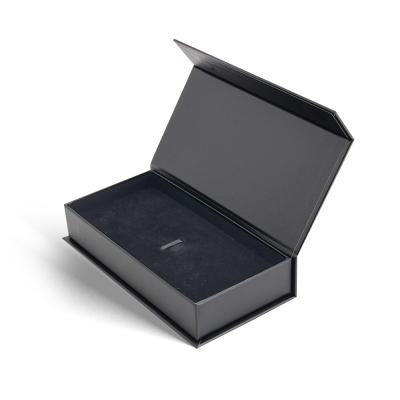Cina Tassere per capelli di lusso personalizzate Confezionare scatola di carta regalo con inserto di velluto in vendita