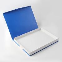 China Magnetic Closure Clothes Gift Boxes Customization With Elegant Design for sale