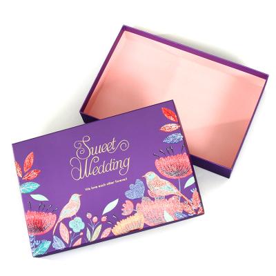 Cina Contenitore di regalo di carta duro di multi colore con i coperchi, contenitori di regalo decorativi di nozze in vendita
