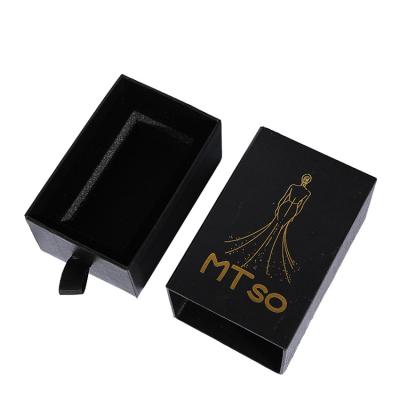 Cina Il contenitore di regalo di lusso della carta di stile del cassetto con l'inserzione nera della spugna progetta in vendita