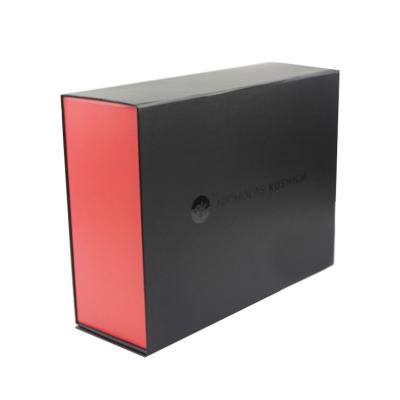 Cina Contenitori d'imballaggio pieganti di carta del regalo del profumo su ordinazione con chiusura magnetica in vendita