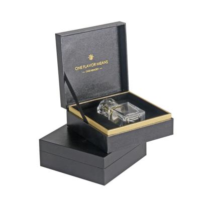 Cina Contenitore di regalo di carta di lusso su ordinazione per profumo con il logo di timbratura di oro in vendita