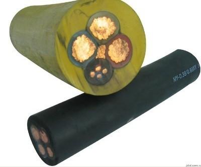 Cina Cavo di saldatura in gomma flessibile 35 mm2 50 mm2 Cavo di rame isolato in PVC per l'industria in vendita