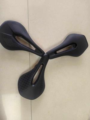 China Polyurethane Foam fietskussens Customized Logo Kinderen Fietskussensit Te koop