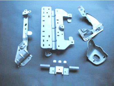 Cina Gli Stampings su ordinazione dell'acciaio inossidabile/termostato di perforazione del condizionatore d'aria dell'automobile parte in vendita