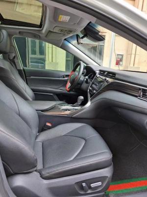 China Toyota Camry 2021 Year 2.0L CVT Medium Sedan Automatic Luxury Version for sale
