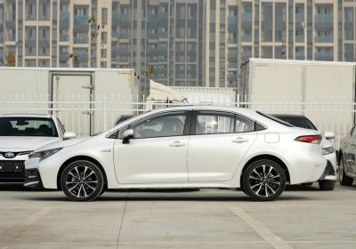 China Coche de lujo 1.5L 121HP L3 de la gasolina de la versión de Toyota LEVIN 2022 TNGA 1.5L CVT en venta