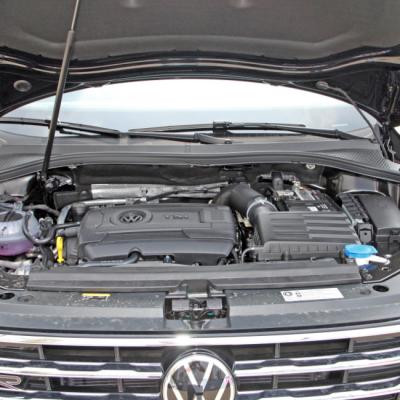 Cina VW Tiguan X 2023 330TSI 2wd riverisce l'edizione SUV di taglia media della nave ammiraglia	Parte anteriore a quattro ruote motrici in vendita