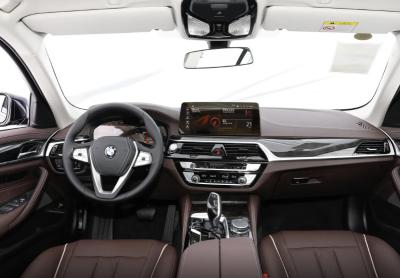 Cina BMW 5 serie 2022 525 Li Luxury Version RWD 135 8 alla grande berlina dell'automobile nuova ed utilizzata in vendita