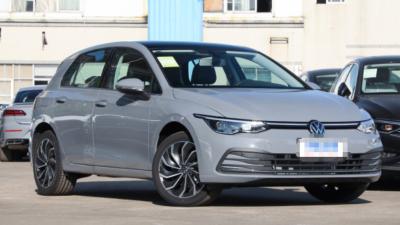 Cina Vettura compact della berlina dei sedili della porta 5 della benzina 5 di Volkswagen Golf 2023 200TSI DSG in vendita