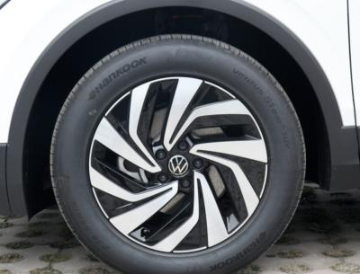 중국 티구안 L2023은 330TSI 자동 이륜 R-라인 슈셴그 버전 매체 SUV를 모델링합니다 판매용