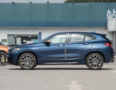 Cina BMW X2 automobile xDrive di SUV di 2023 di anno di yaoyi 25i di versione 2.0T 204HP L4 5 sedili della porta 5 in vendita