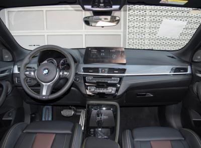 Cina BMW X2 automobile xDrive di SUV di 2023 di anno di yaoyi 25i di versione 2.0T 204HP L4 5 sedili della porta 5 in vendita