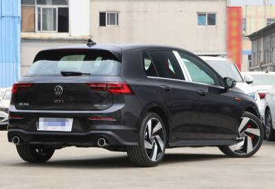 Cina Volkswagen Golf 2023 sedili della porta 5 dell'automobile 5 della berlina del compatto 200TSI in vendita