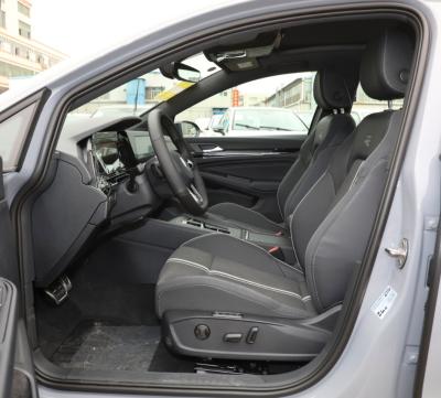 Cina Volkswagen VW Volkswagen Golf 2023 200TSI Compact Hatchback Car 5 Door 5 Seats in vendita
