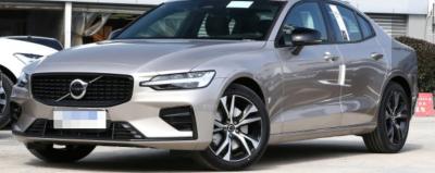 Cina Salone Gasoline+48v SUV medio dei sedili della porta 5 di versione 4 di VOLVO S60 2023 B4 Zhiyuan Haohua in vendita