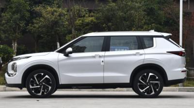 Cina Mitsubishi Outlander 2023 sedili esclusivi della vettura compact 5 di versione di 1.5t Cvt 2WD in vendita