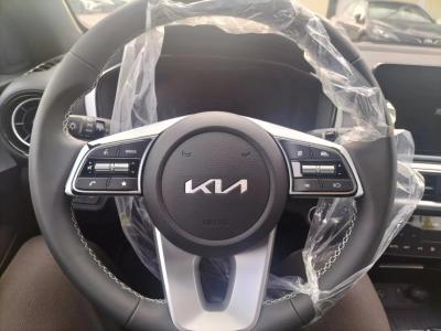 Cina Kia K3 1.5L CVT Versione Deluxe Auto a benzina Compatta Trazione anteriore in vendita