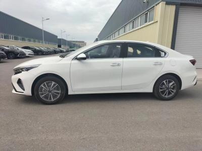 Cina Kia K3 1.5L CVT Versione Deluxe Auto a benzina Compatta Trazione anteriore in vendita