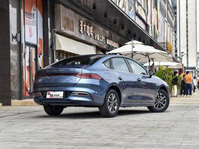 Cina 2024 Blu BYD Qin Plus DM-I 55 km 1.5 L ibrido Honor 2WD Compact Car in vendita