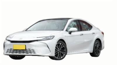中国 トヨタ・キャムリー2024 双エンジンの2.5HQ旗艦版 オイル・エレクトリックハイブリッドセダン 販売のため