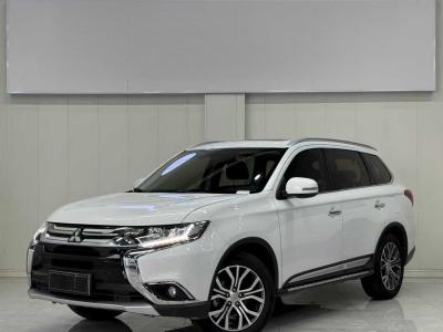 Cina Auto Usate Mitsubishi Outlander Modello 2021 2.4L 4WD Zhixiang Edition 5 posti/7 posti in vendita