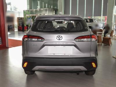 Cina Corolla Cross Xianfeng 2.0L 2024: Sedili sdoppiati 60/40, bagagliaio da 438L, CarPlay wireless, consumo 6.8L/100km in vendita
