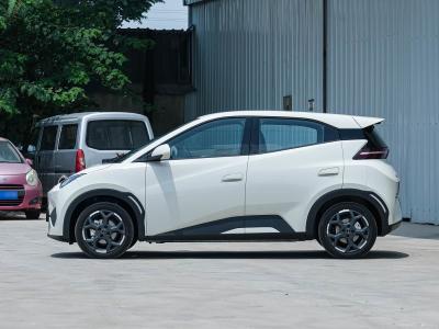 中国 人気の使用済み車 BYD コンパクトカー、純粋な電気エネルギータイプ、30～80のバッテリー急速充電容量範囲 販売のため