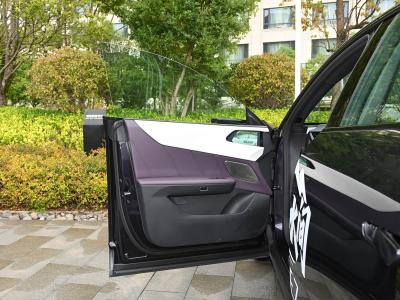 中国 ミドルサイズSUV、電気自動車、急速充電時間0.25時間の人気中古車基本パラメータ 販売のため