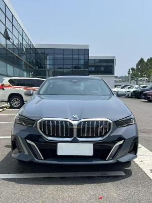 中国 2024年 BMW i5 eDrive 35L ラグジュアリーパッケージ PV 4ドア 5人乗り セダン ミドルサイズカー 販売のため