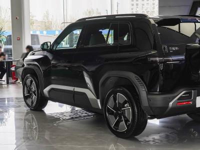 중국 인기 중고차 2025 Fang Cheng Bao 501km 범위와 310kW 최대 전력 및 효율성을 가진 컴팩트 SUV 판매용